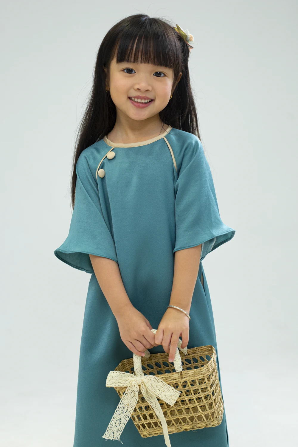 Áo Dài Trẻ Em - QLULO - Thương Hiệu Thiết Kế Thời Trang | Đầm & Áo Dài ...